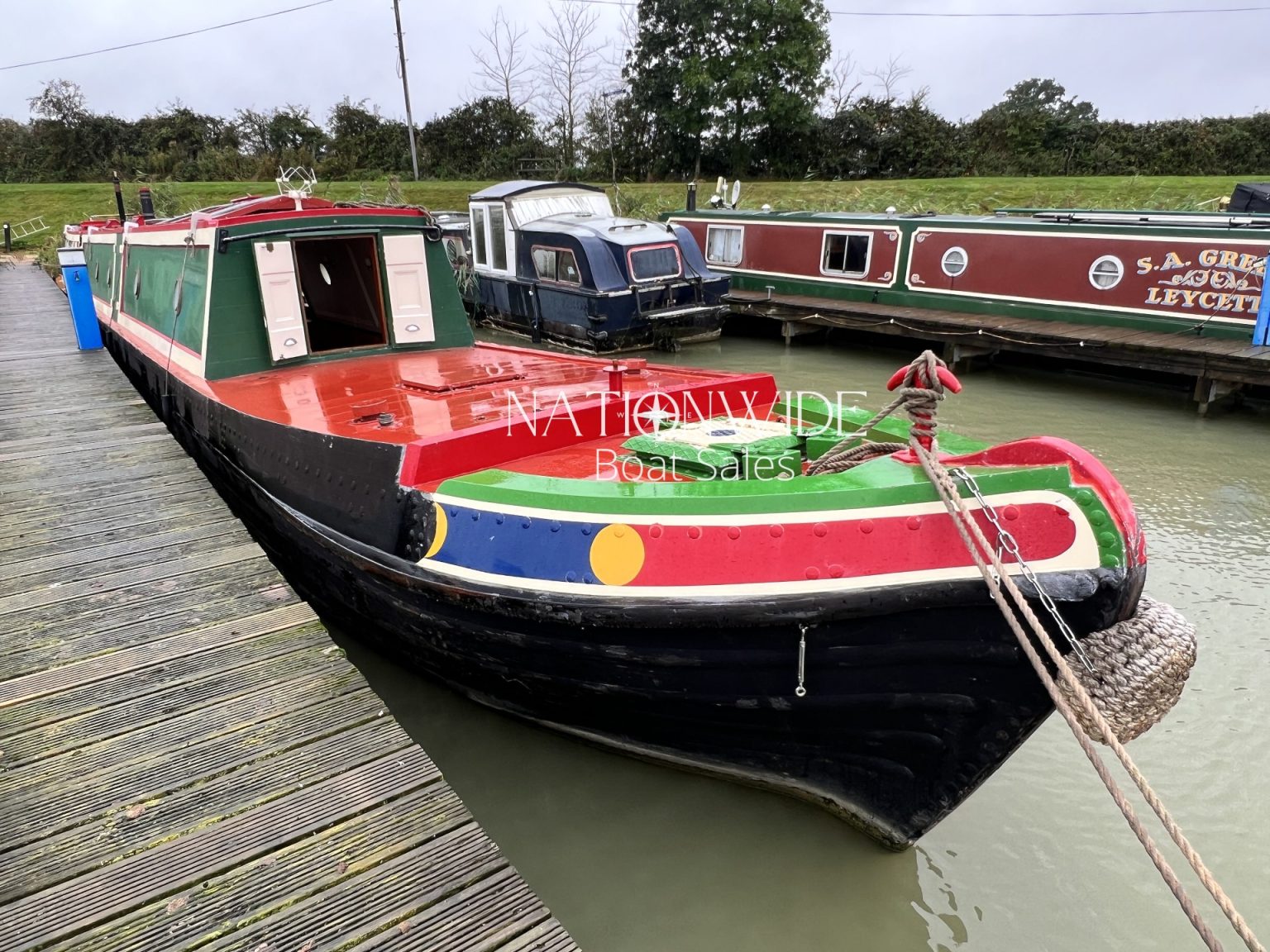 Canal and River Boat Finder