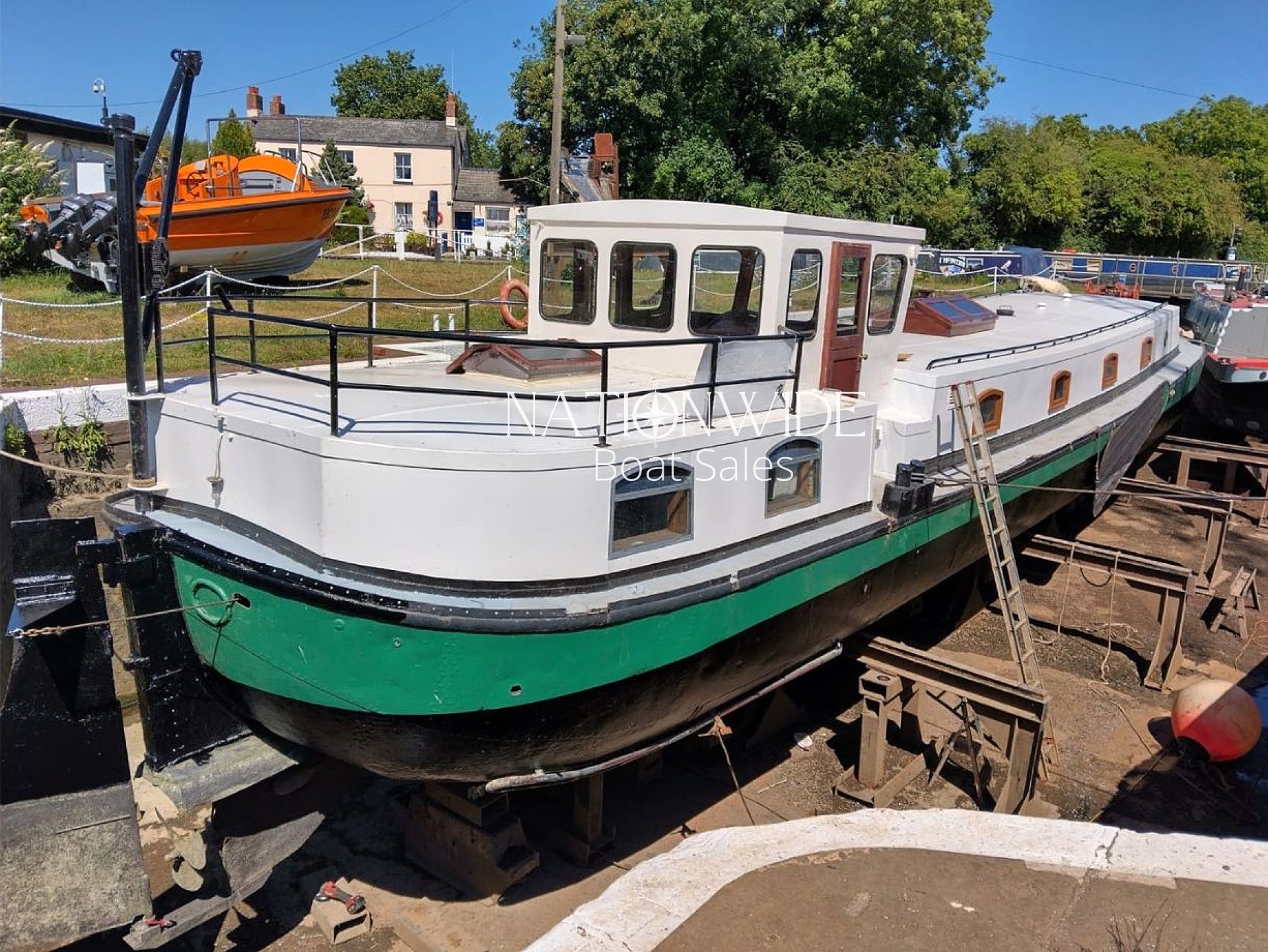 Wide Beams / Dutch Barge - Nationwide Boat Sales